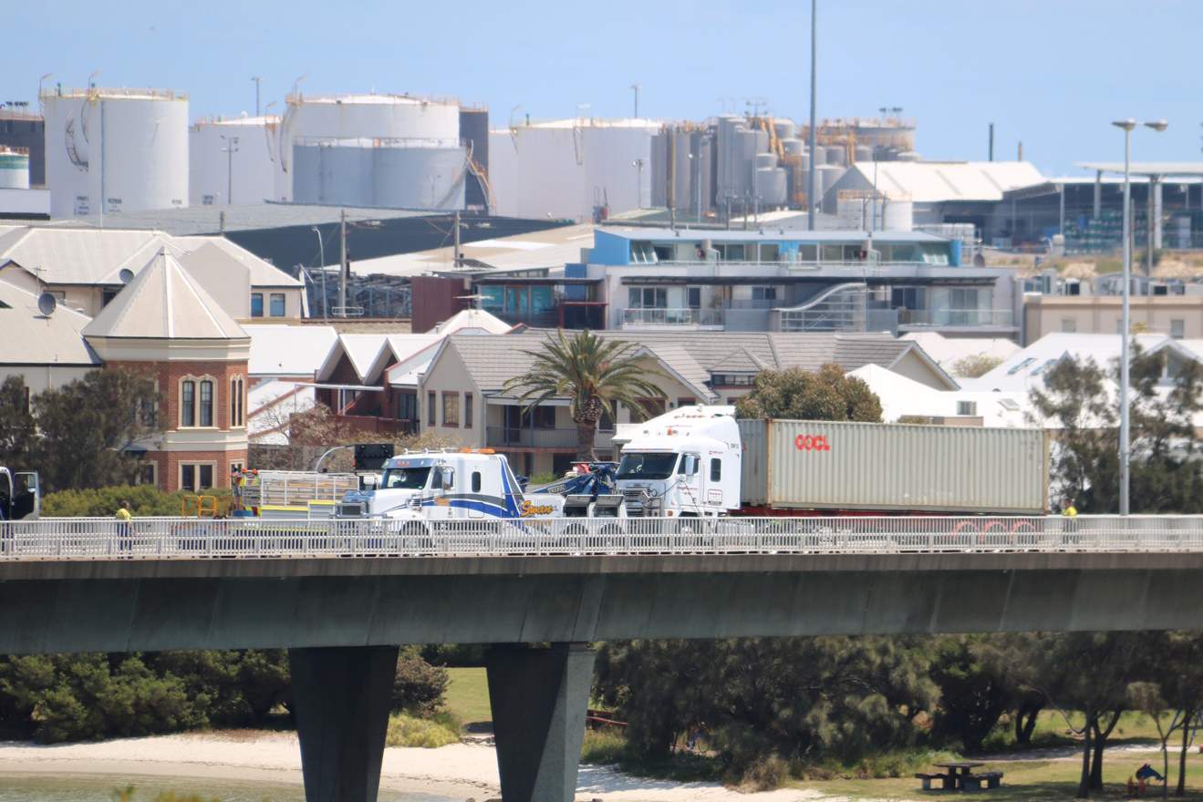 Stirling Highway Bridge truck crash cleared after sparking traffic ...