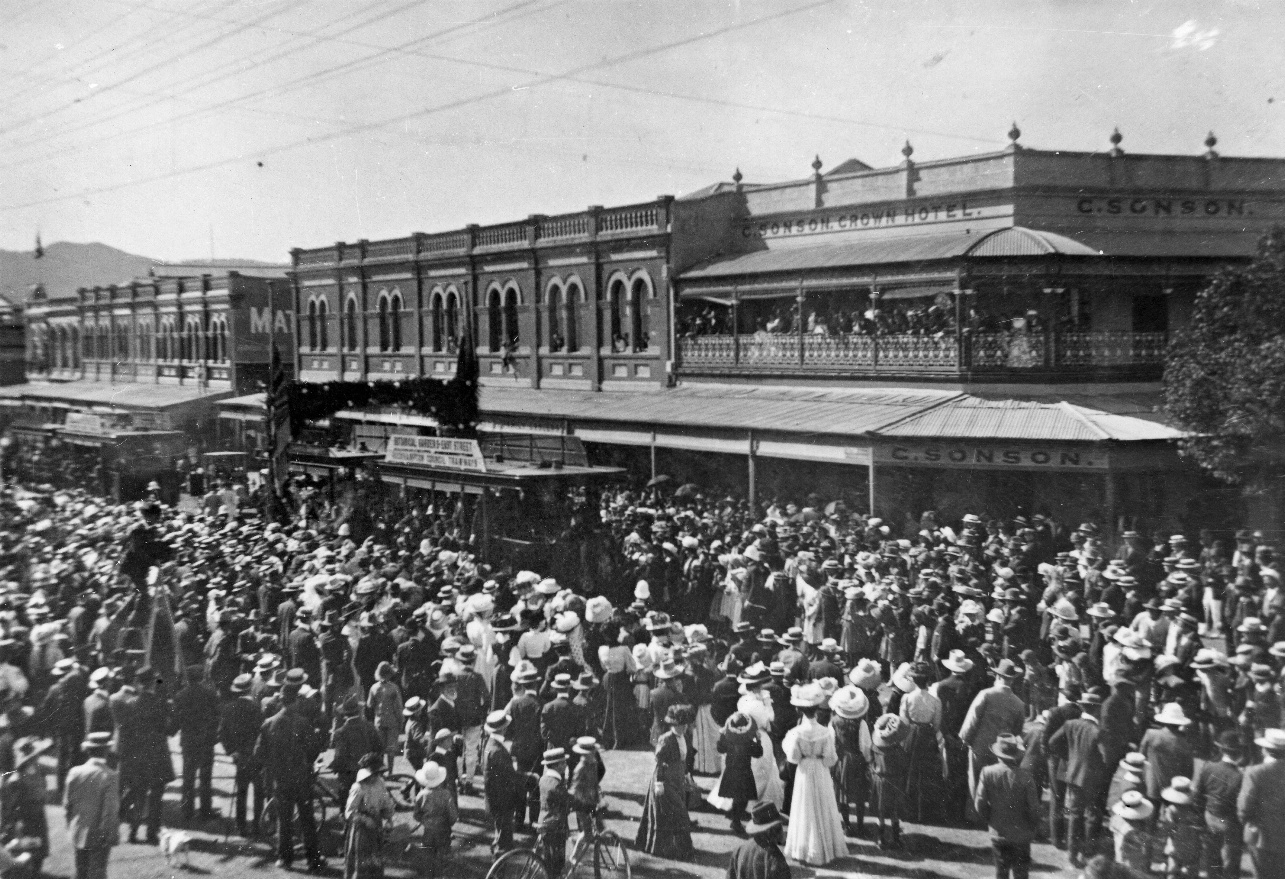 New drivers inducted in Rockhampton for the last working Purrey steam ...