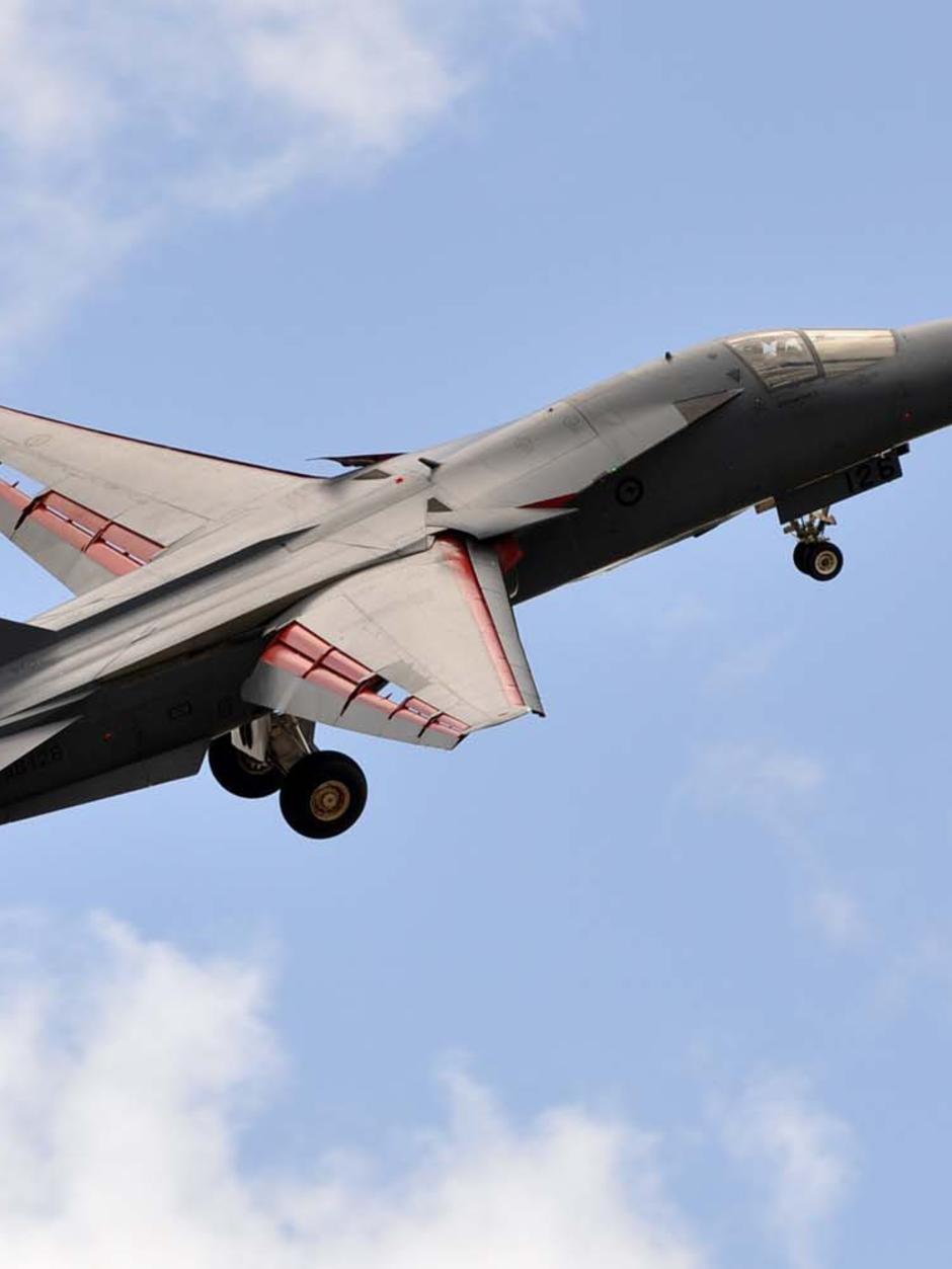 Fighter World bags retired jet - ABC News