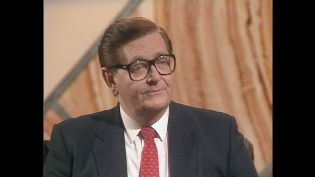 Bill Collins, known as Mr Movies, dies - ABC News