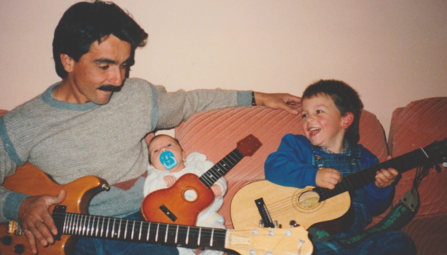 Nathan Cavaleri reveals how being a 'blues guitar prodigy' shaped his ...