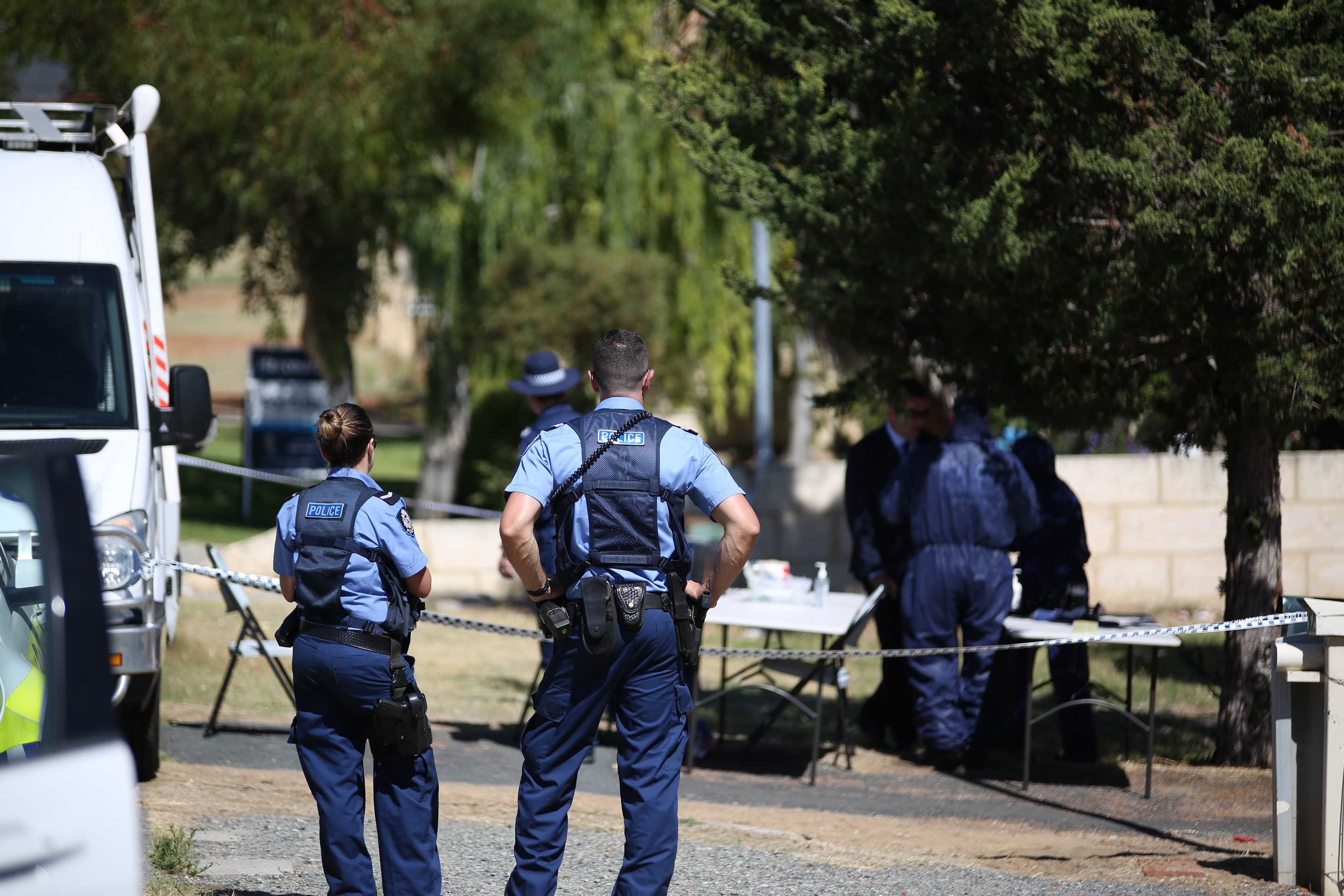 Mandurah murder: 19yo woman found dead at house south of Perth - ABC News