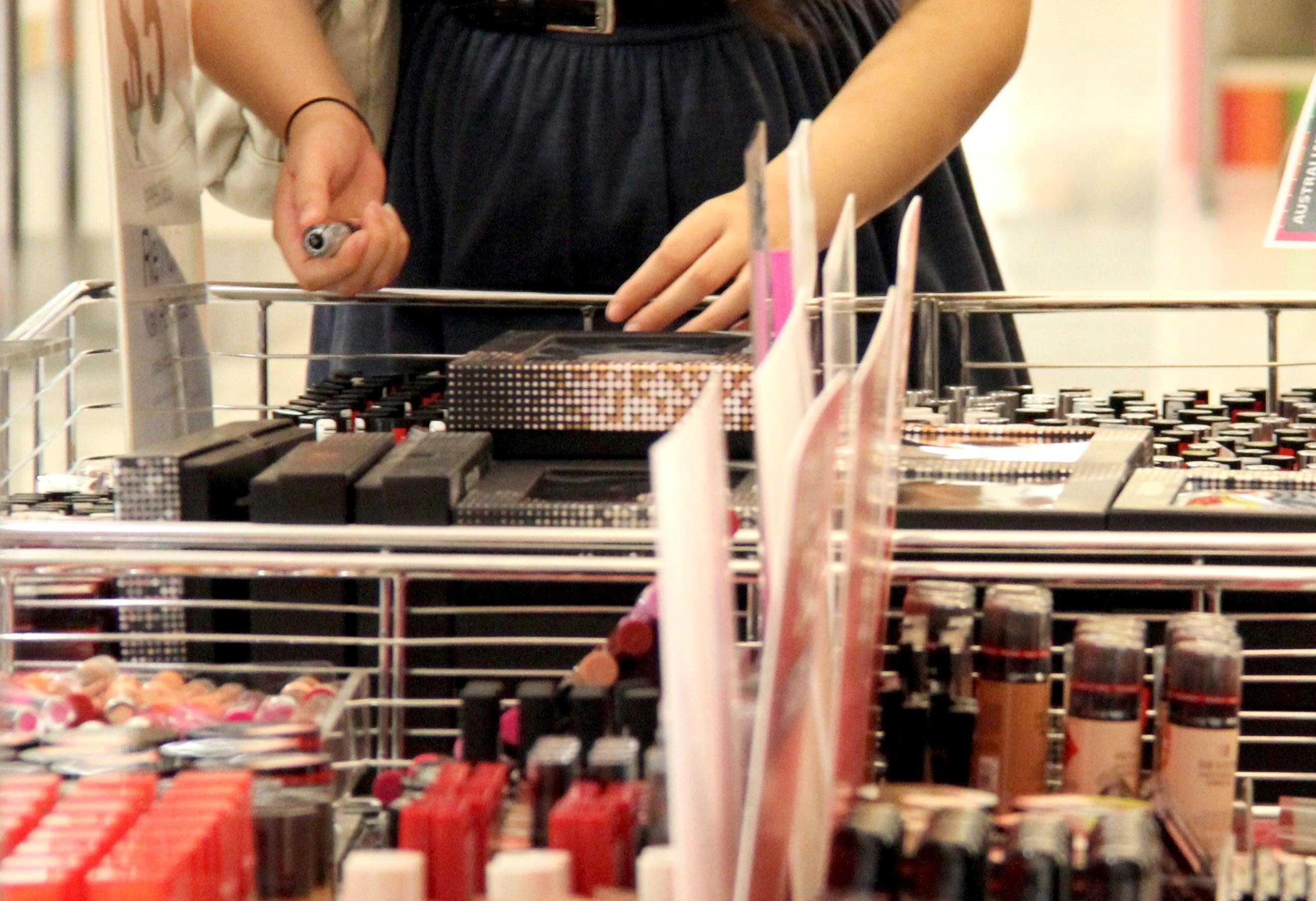 Consumers 'being misled' over cruelty free cosmetics - ABC News