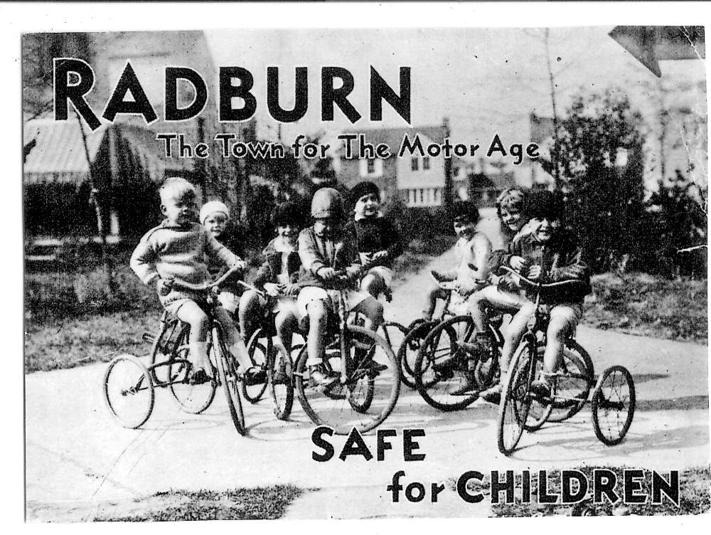 Experimental Radburn town planning disappearing from Canberra - ABC News