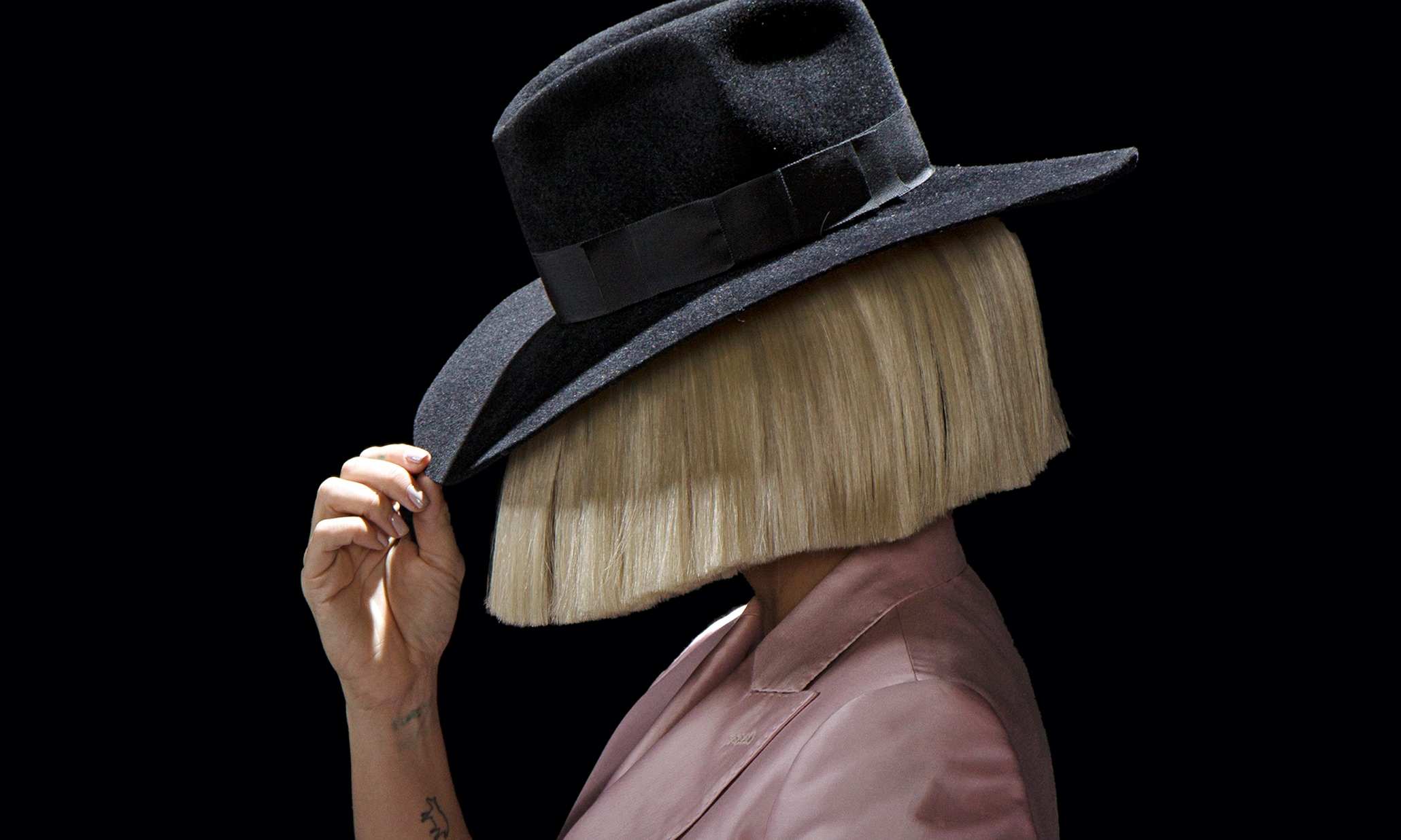 Sia announces original Christmas album 'Everyday Is Christmas' - triple j