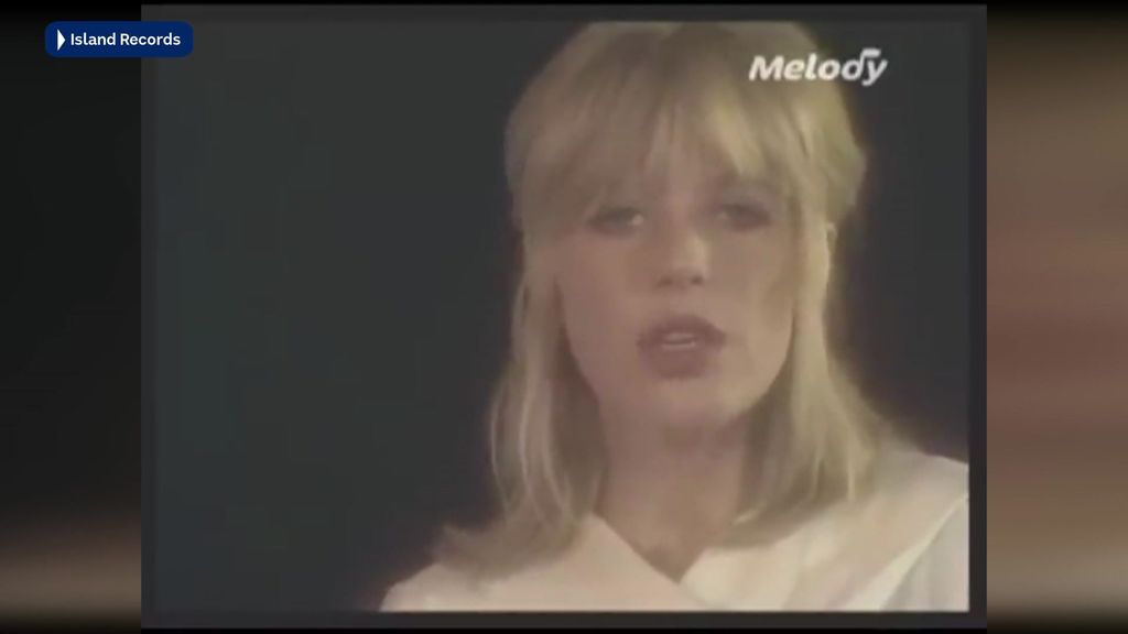 Singer and actor Marianne Faithfull dies aged 78 - ABC News