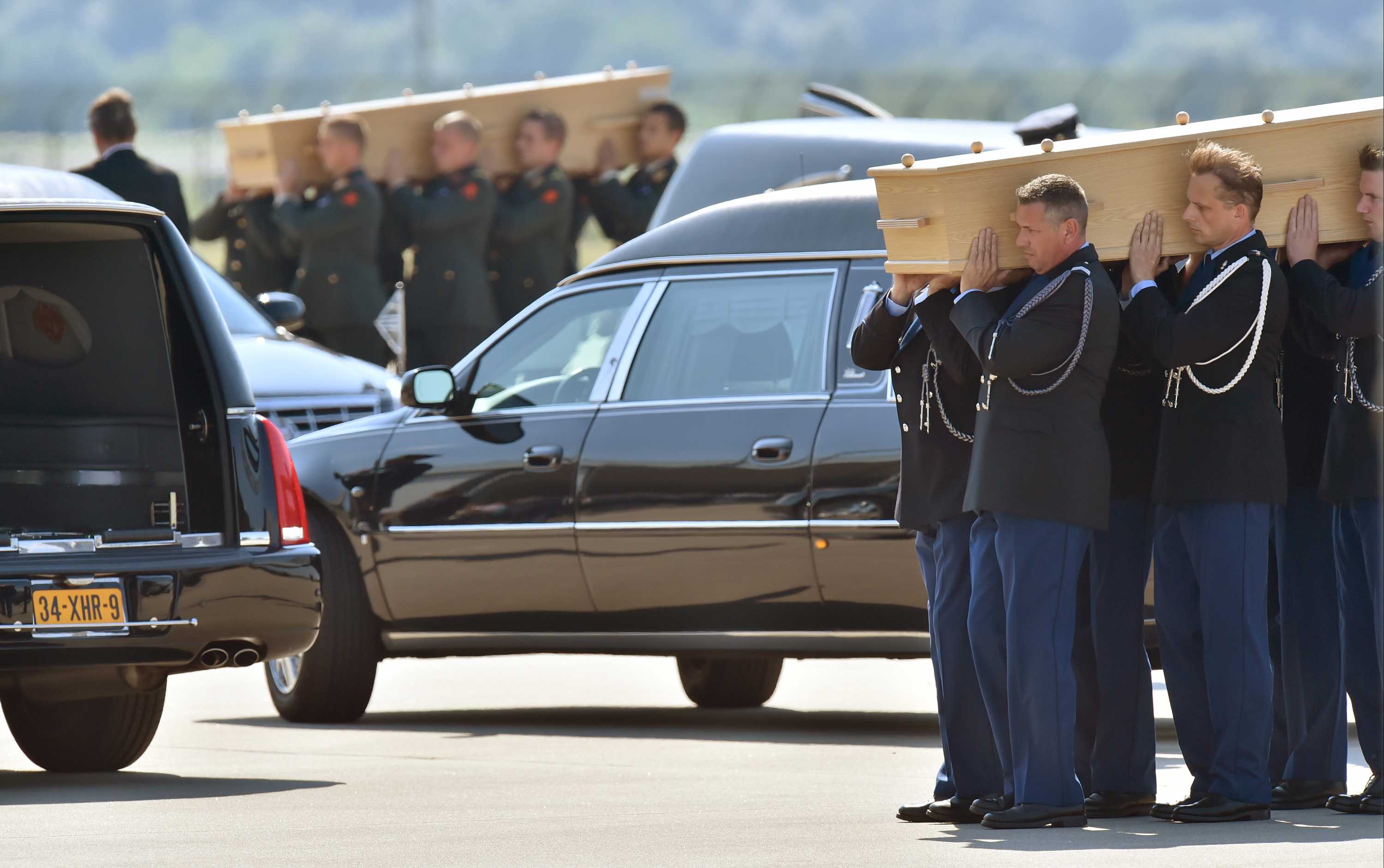 MH17: First victims of Malaysia Airlines crash arrive in the ...