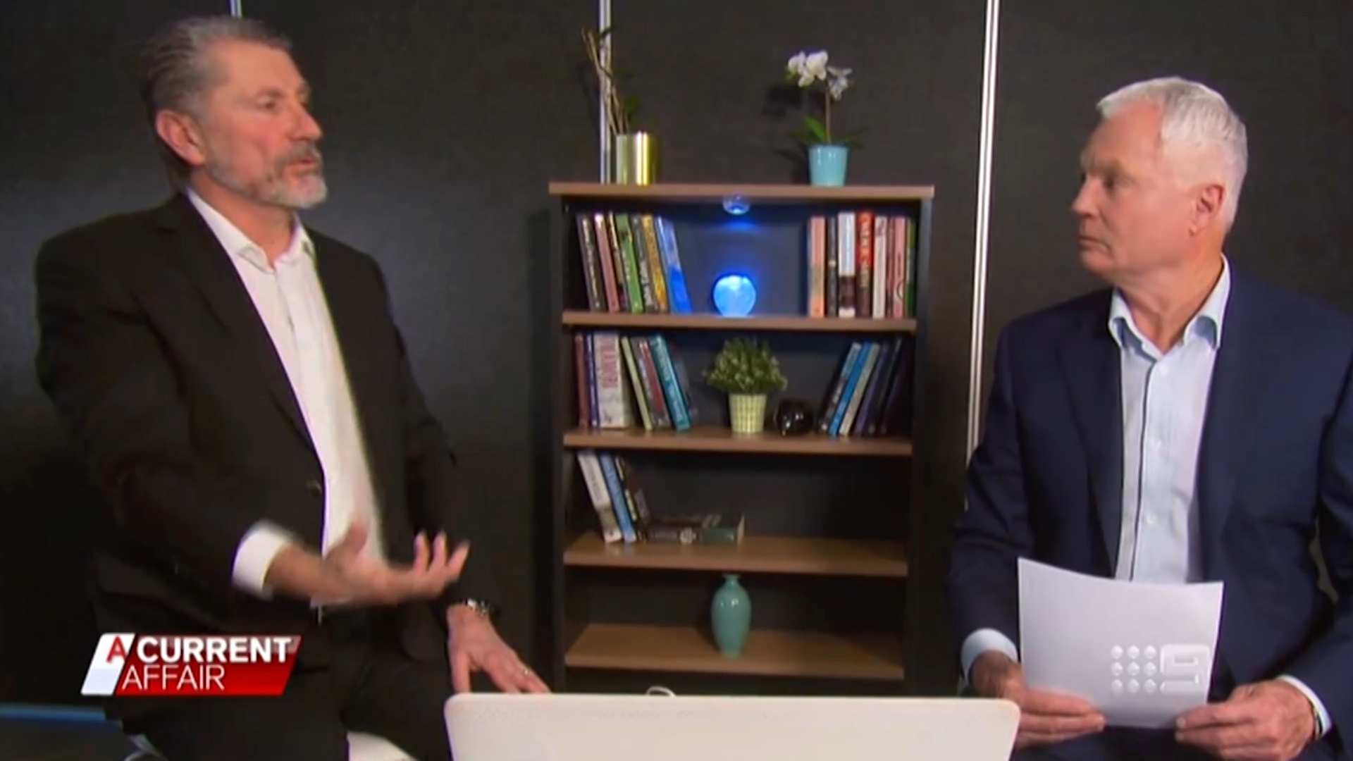 Body language experts - Media Watch