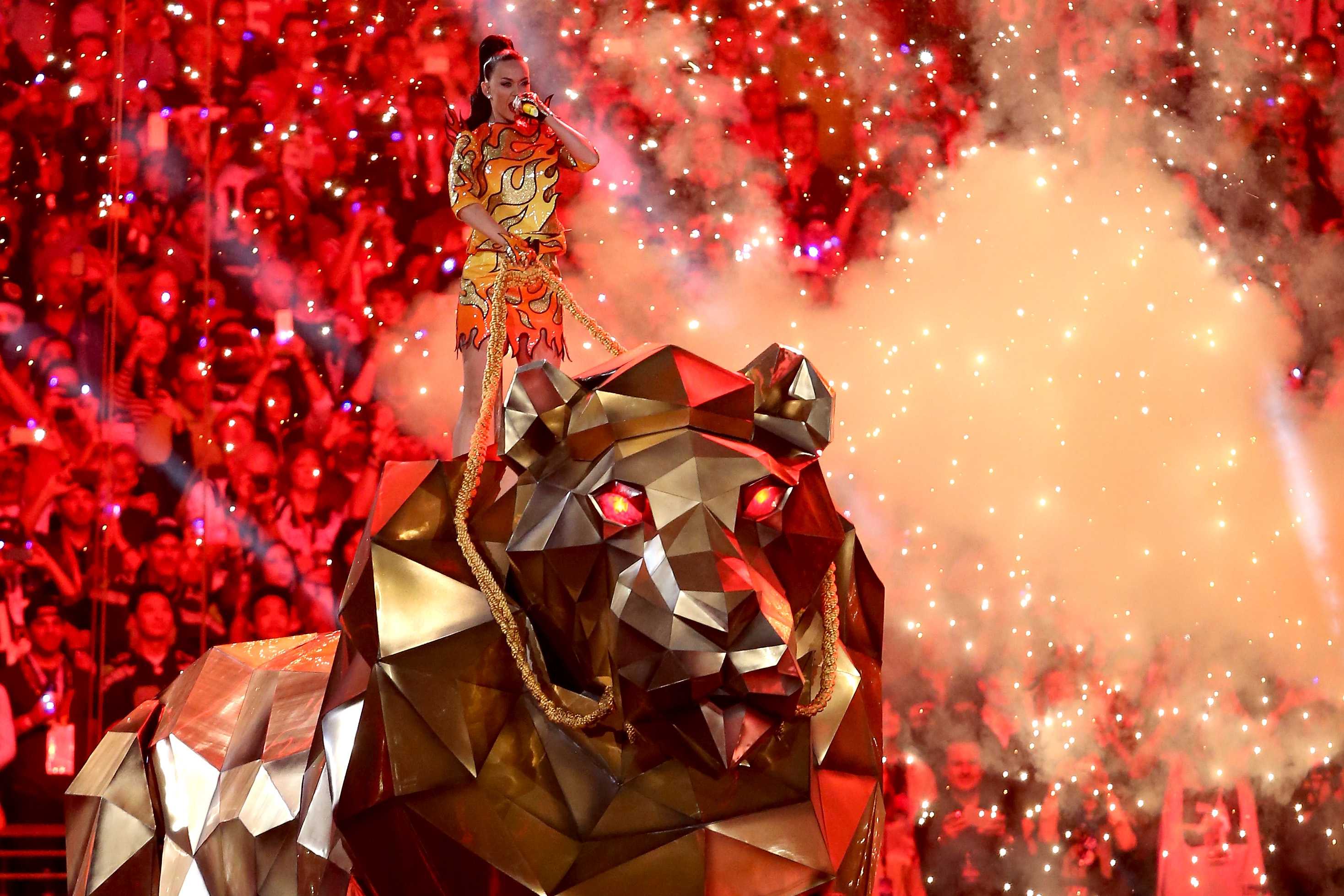 Pasifika artist Sarah Carroll explores her Katy Perry obsession in new ...