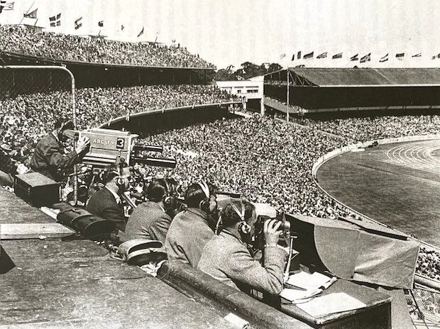 Man behind iconic ABC TV programs, Graham White, dies aged 93 ...