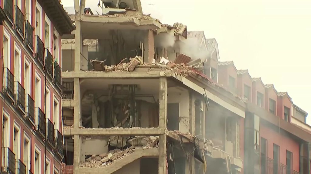 Powerful gas explosion rips through residential building in Madrid ...