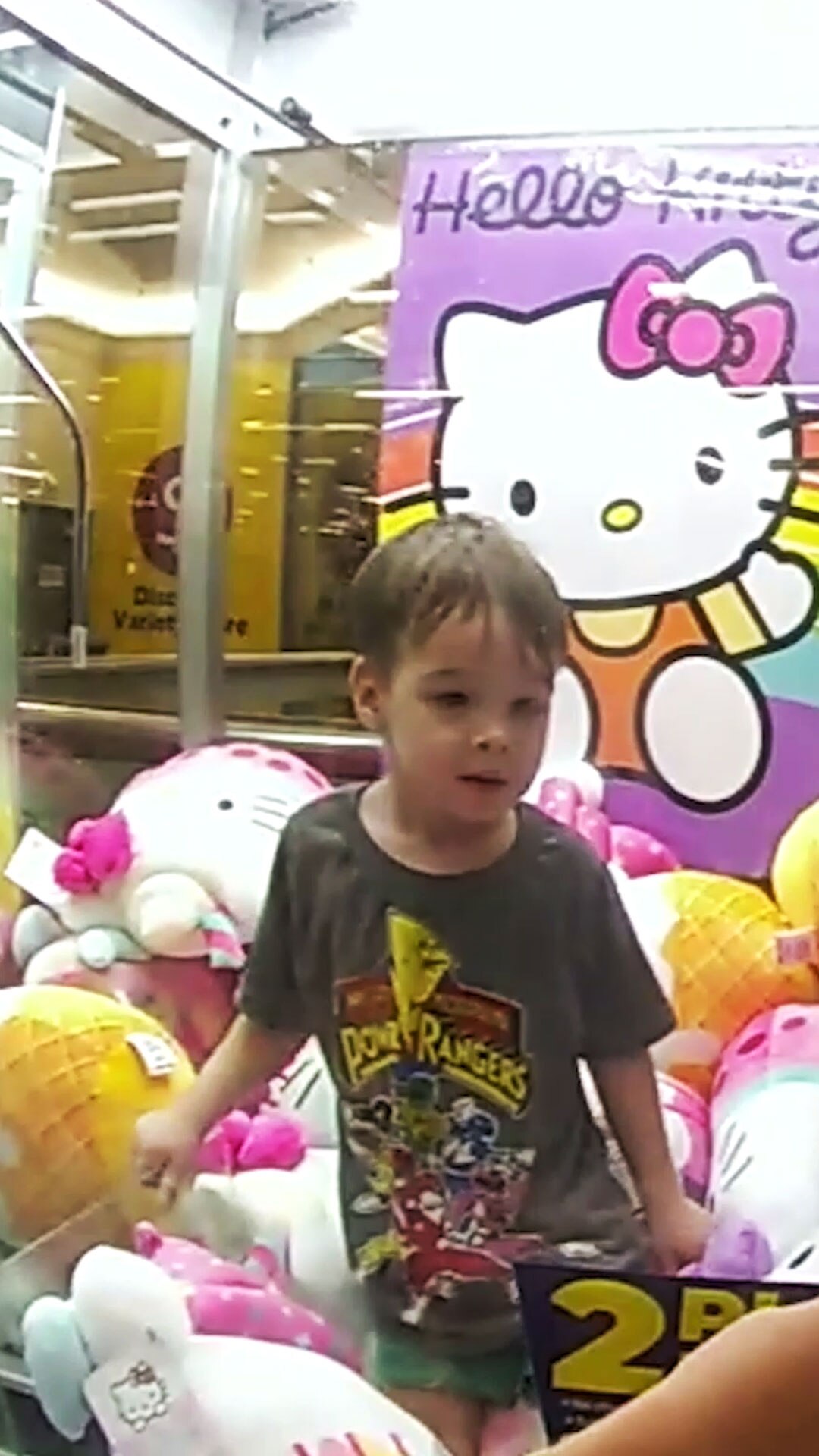 Boy freed from claw machine - ABC News