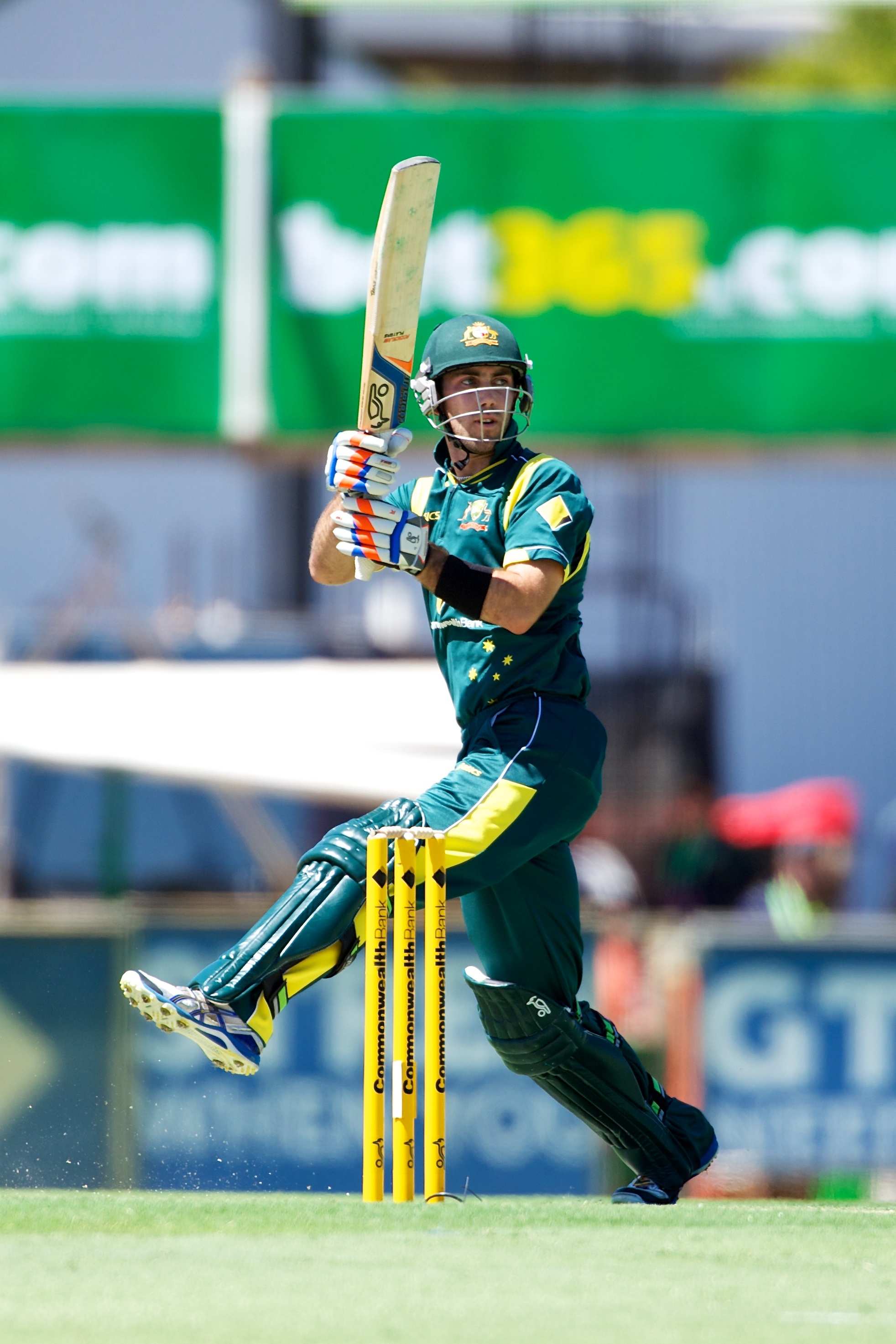 Slogger Maxwell eyes Baggy Green - ABC News