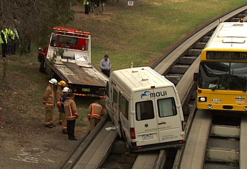 Unlucky tourists spark Adelaide busway panic - ABC News