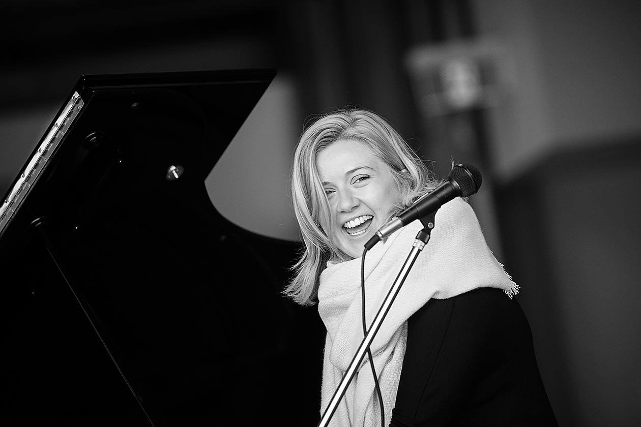 Margot Kelly and Clinton Hutton play live - ABC listen