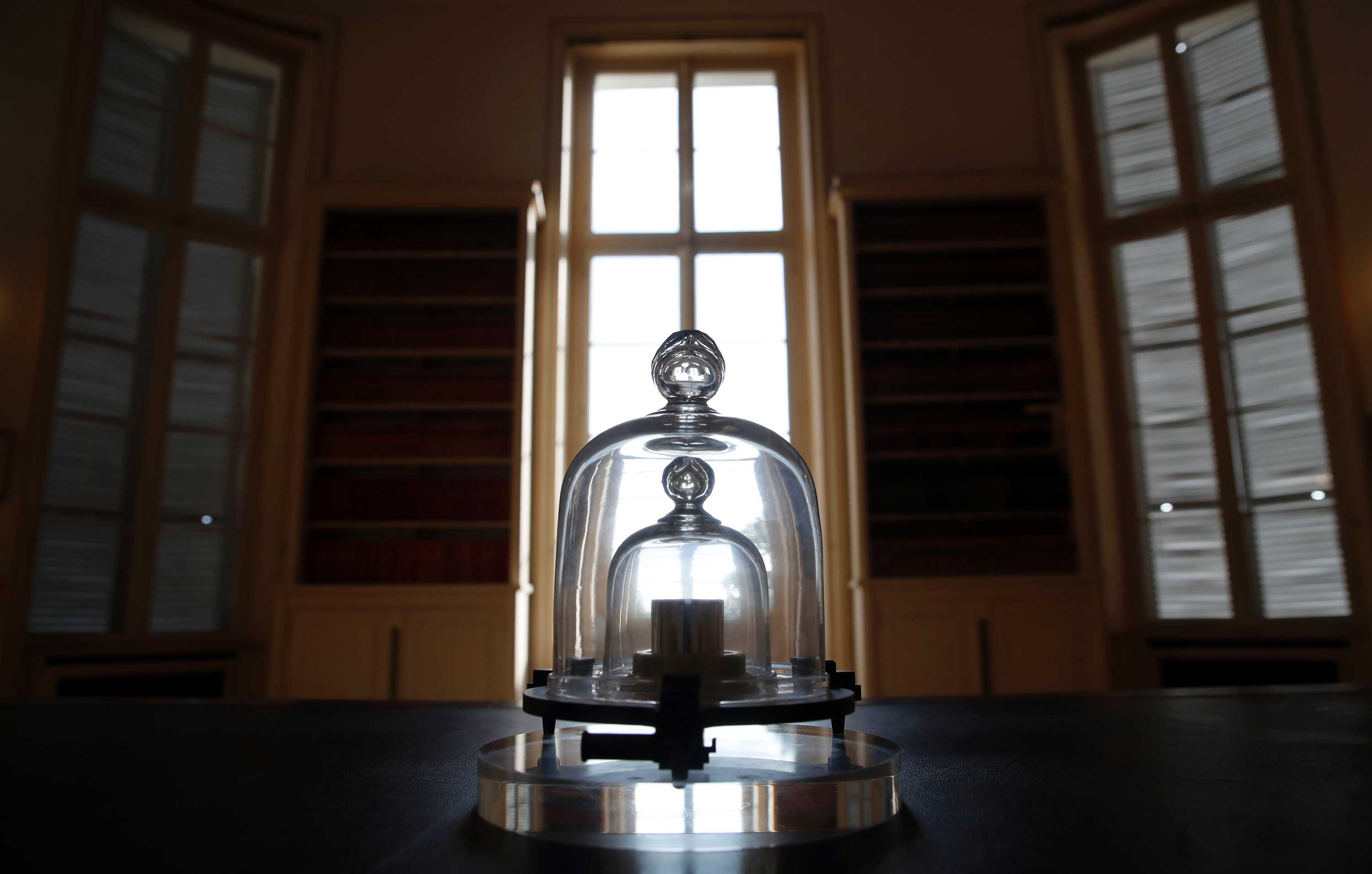 Kilogram definition changed to a scientific formula to define the exact ...