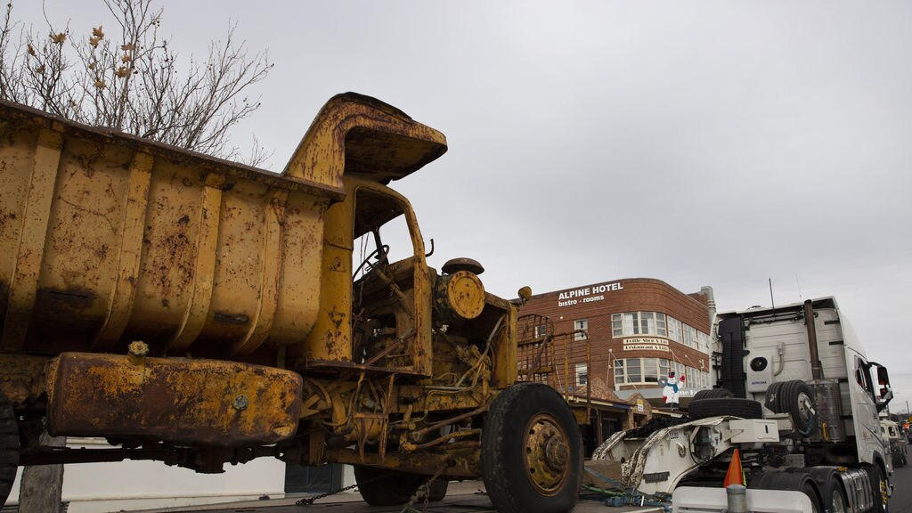 The Scammell returns home - ABC News