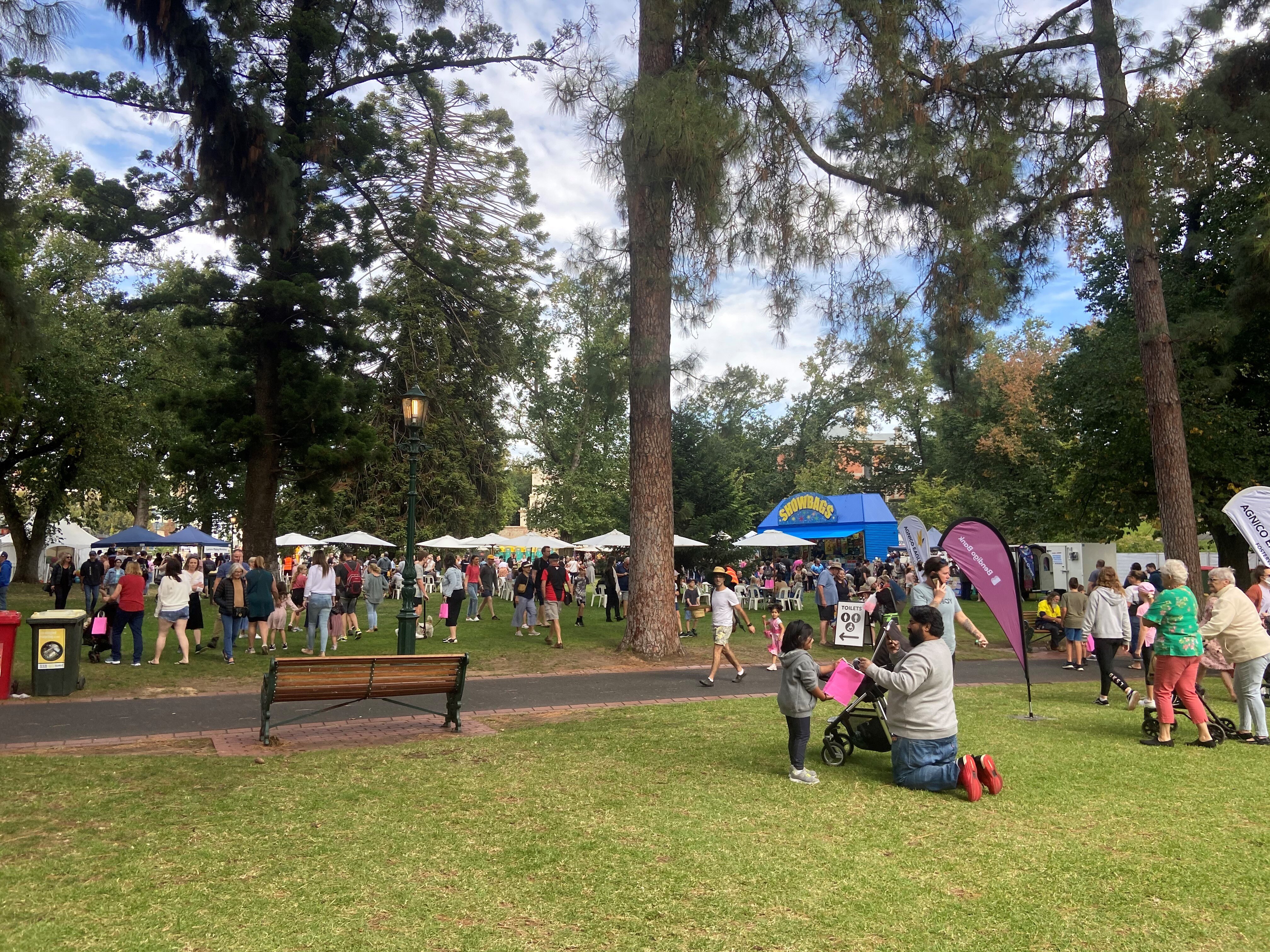 Bendigo Easter Fair parade rained out, but spirits high after days of ...