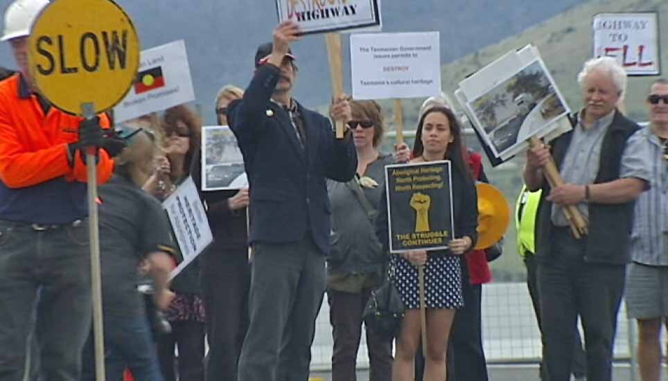 Bypass protest fails to disrupt opening - ABC News