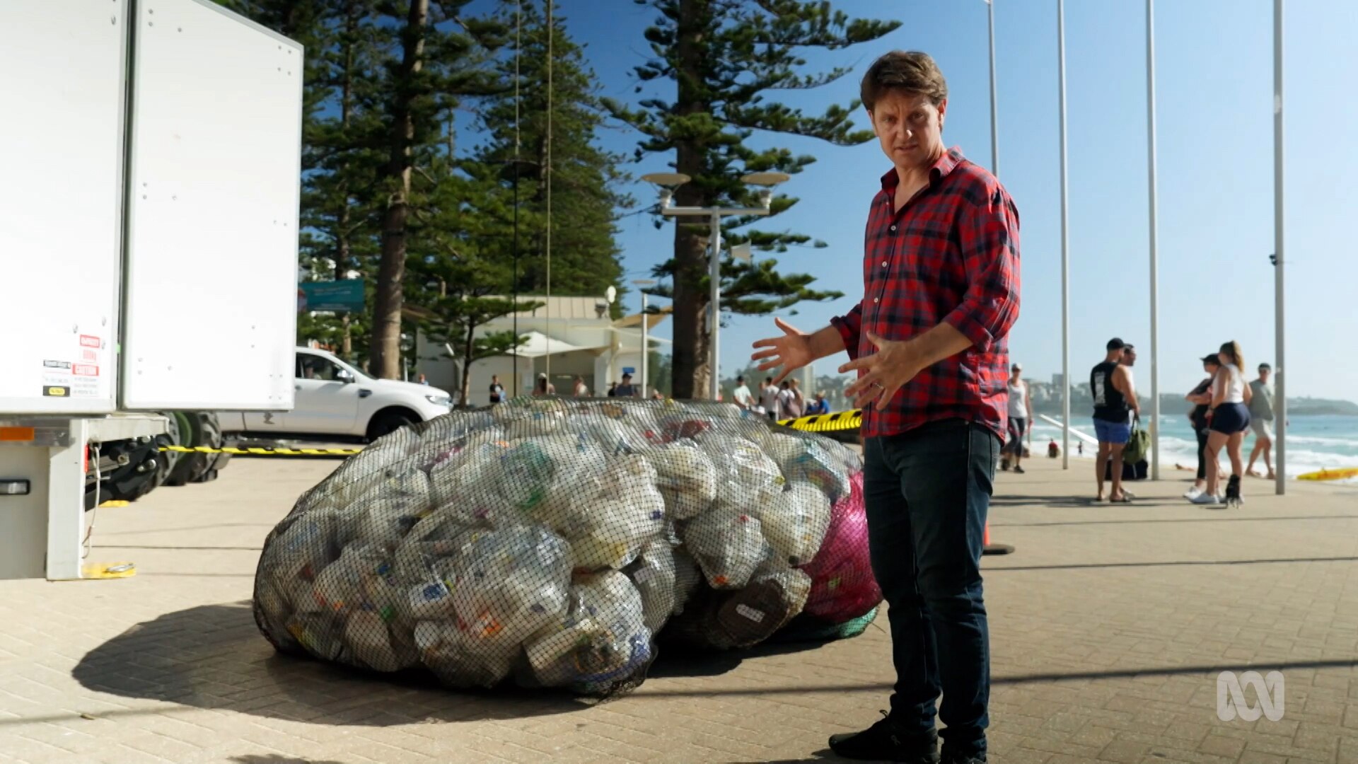 War On Waste: Plastic waste - ABC Education