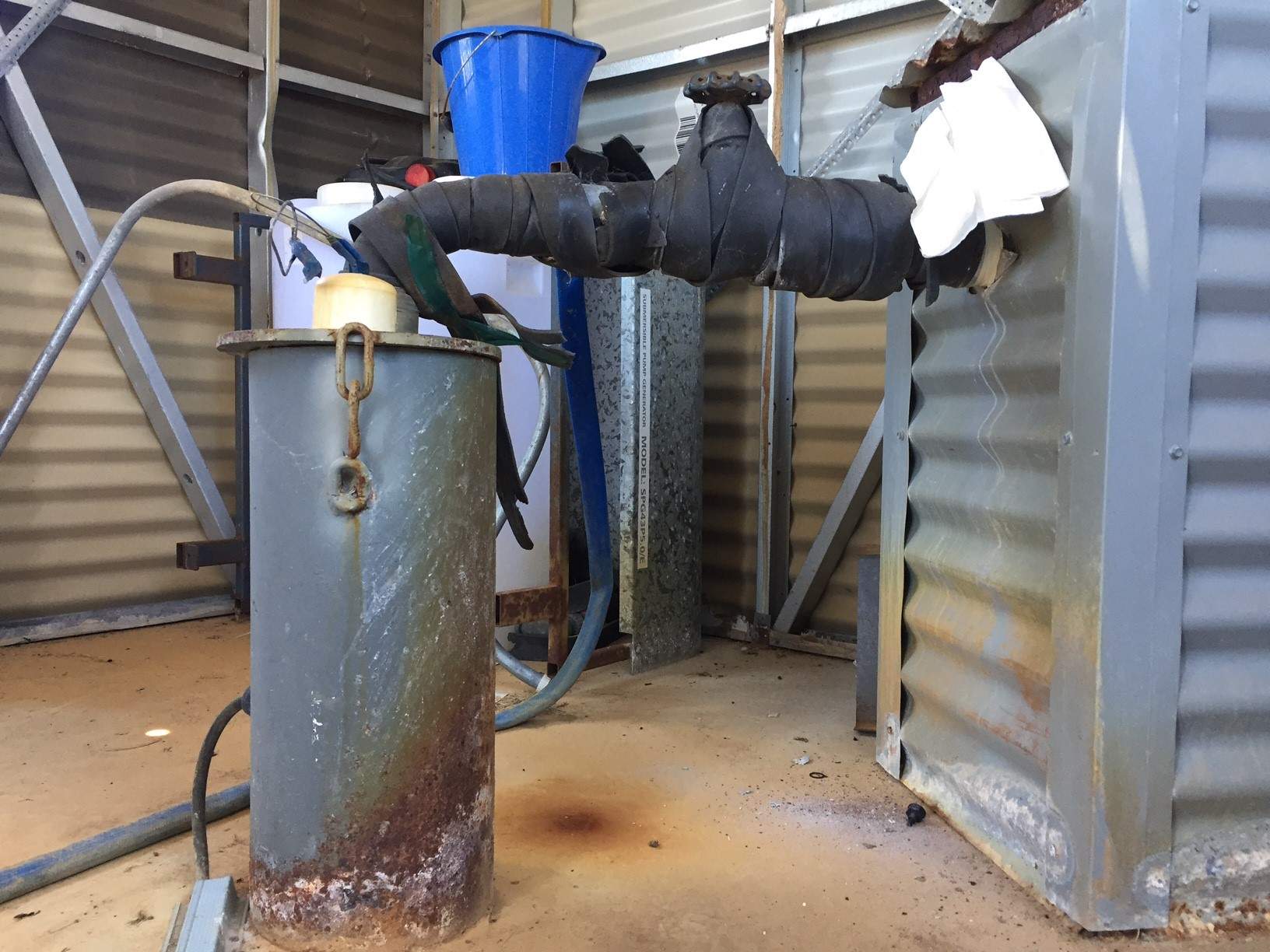 Discovery of 'liquid gold' mineral water aquifer turns farm into hi ...