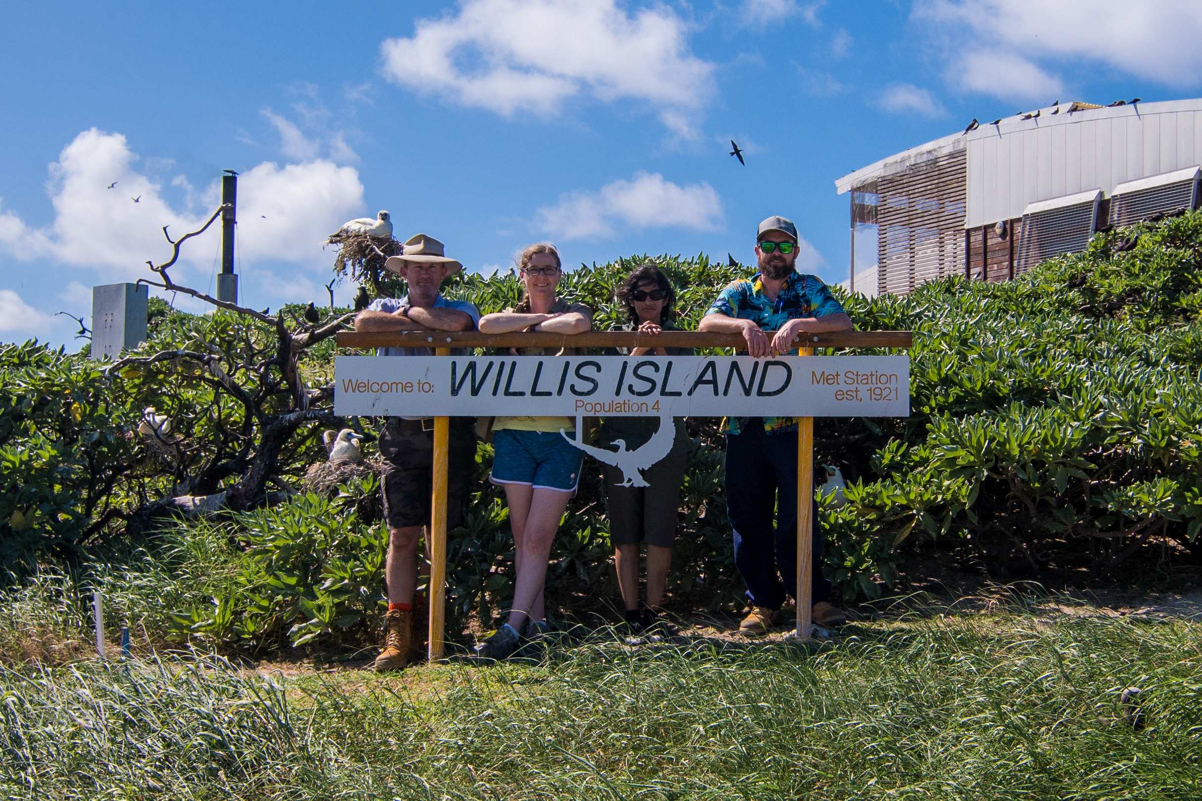 Tropical island weather watcher - ABC listen