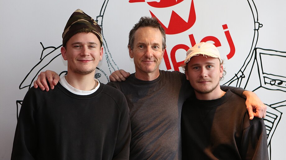 Cosmo's Midnight - triple j