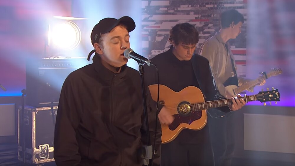 Watch DMA'S nail their Australian TV debut on Tonightly with Tom ...