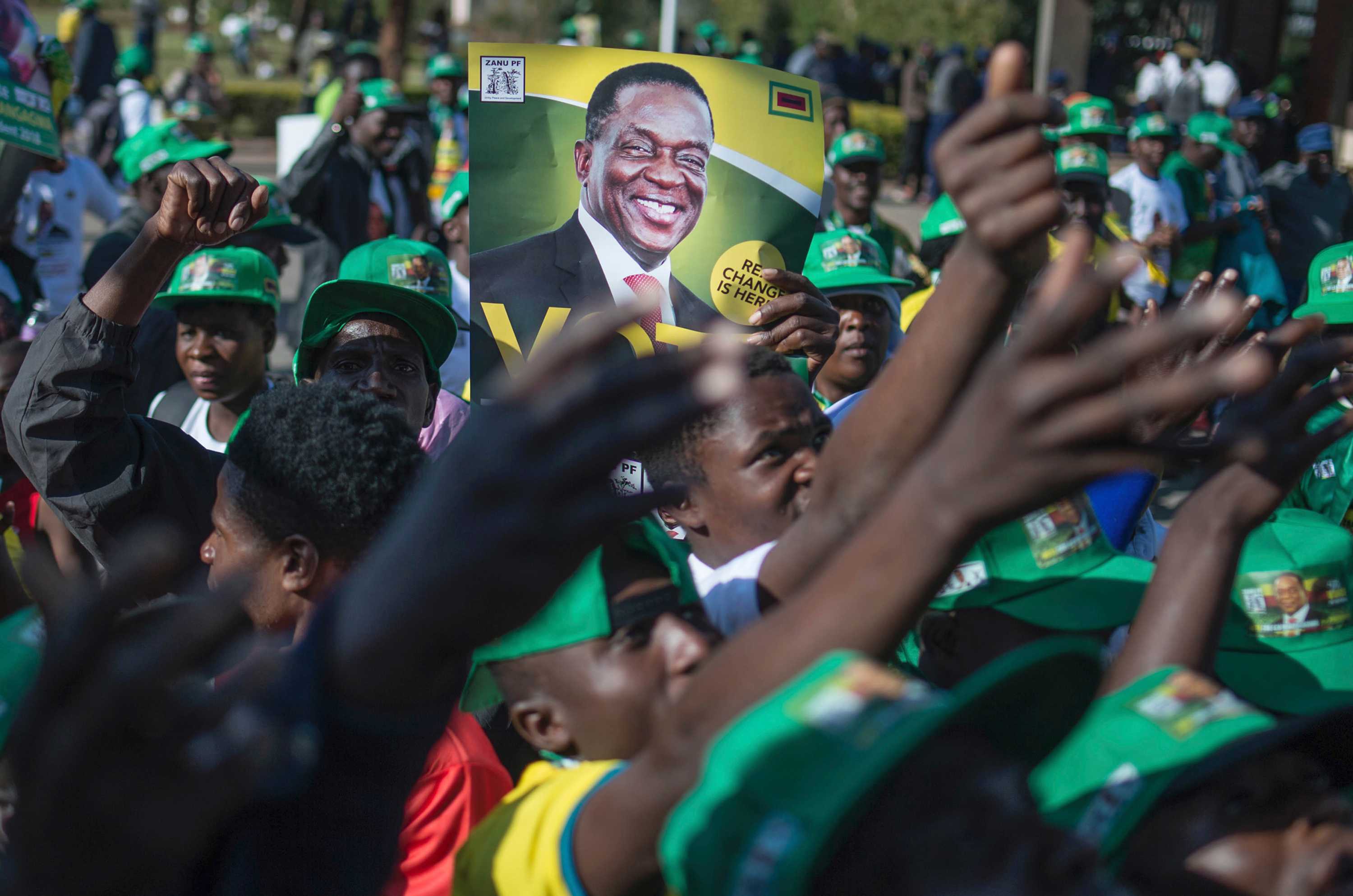 Zimbabwe's ruling party on track for re-election, heading for huge two ...