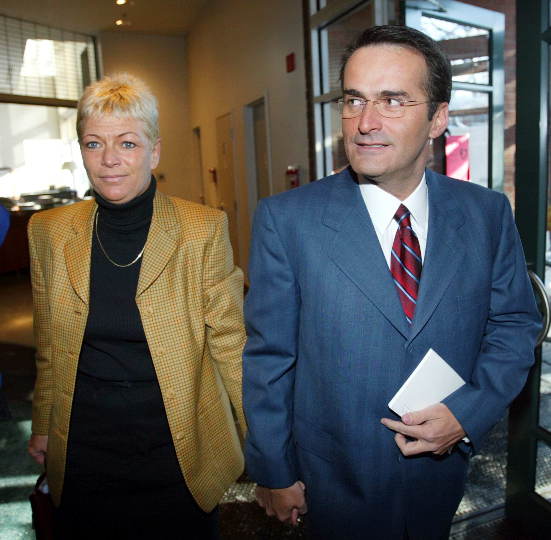 Former Canadian minister Jean Lapierre killed in plane crash on way to ...