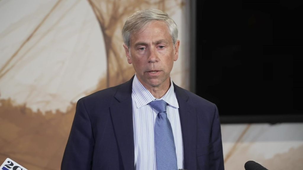 Lawyer for Julian Assange says he sacrificed his own freedom - ABC News