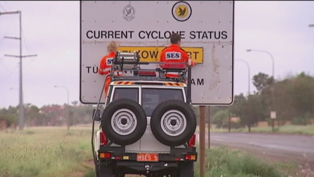 Cyclone Rusty threat level upgraded to 'Red Alert' - ABC News