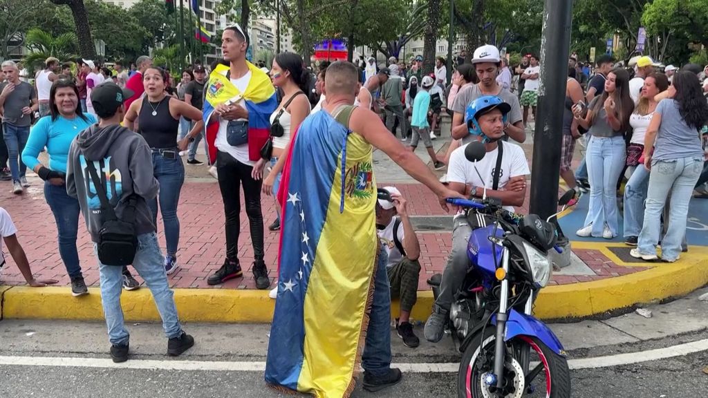 Protesters take to Venezuela streets after controversial election - ABC ...