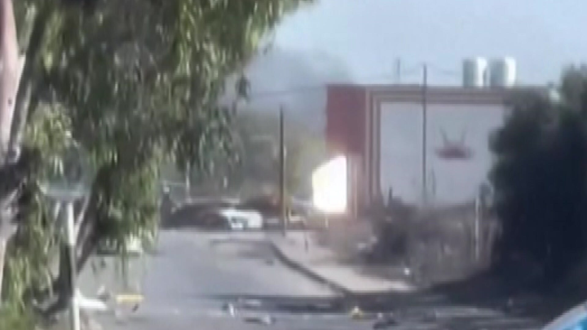 Tank fires on car in south west of Gaza City - ABC News