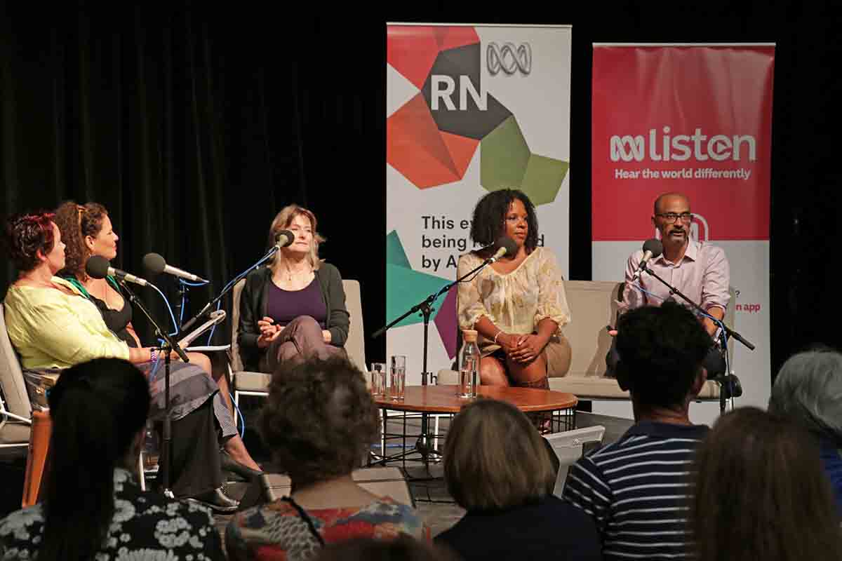 Cassie and Kate present the Bookshelf live from the Sydney Writers ...