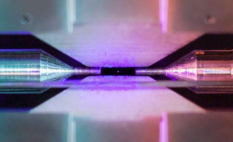 Oxford student uses ordinary camera to capture atom in prize-winning ...