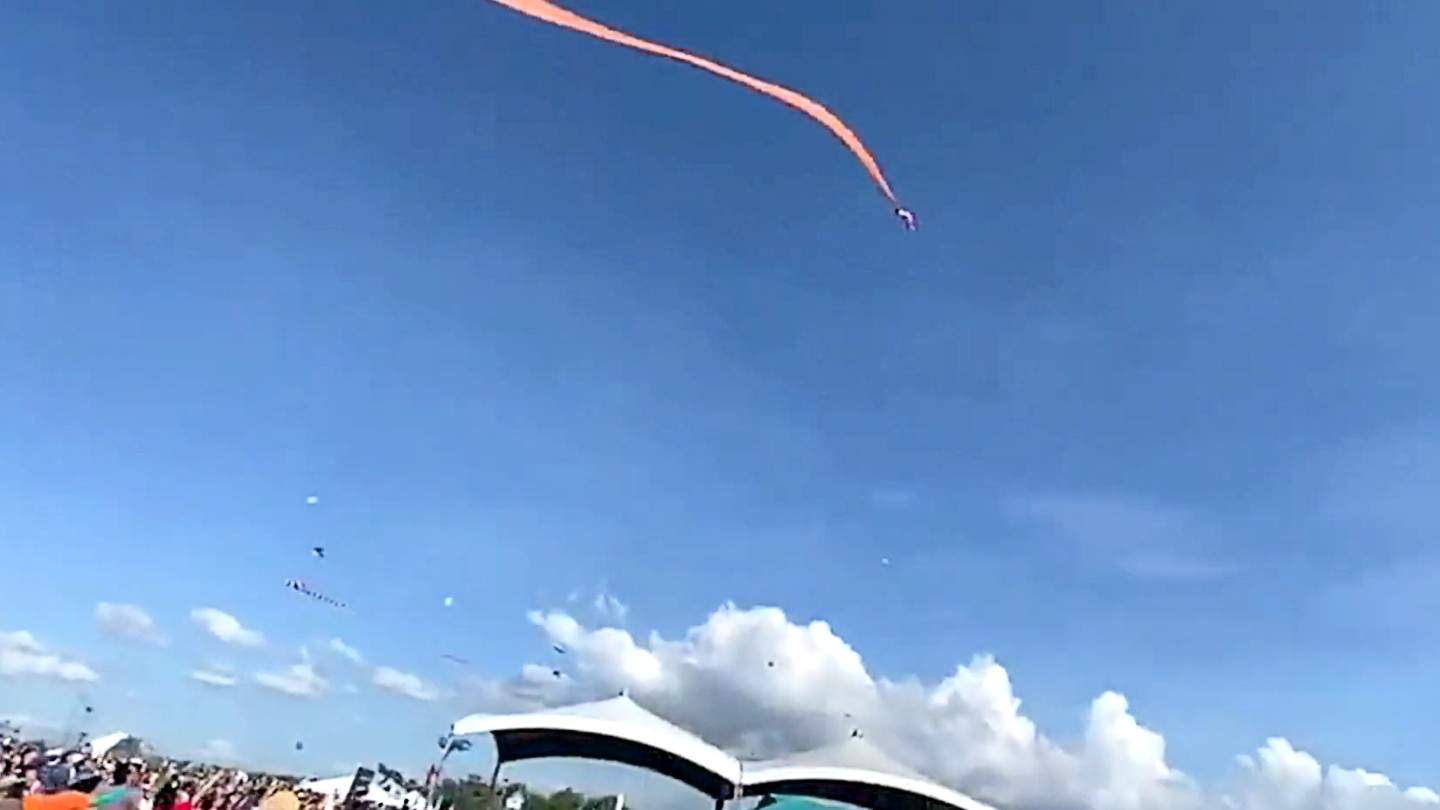 Taiwan kite festival accident sees 3-year-old girl lifted high into the ...