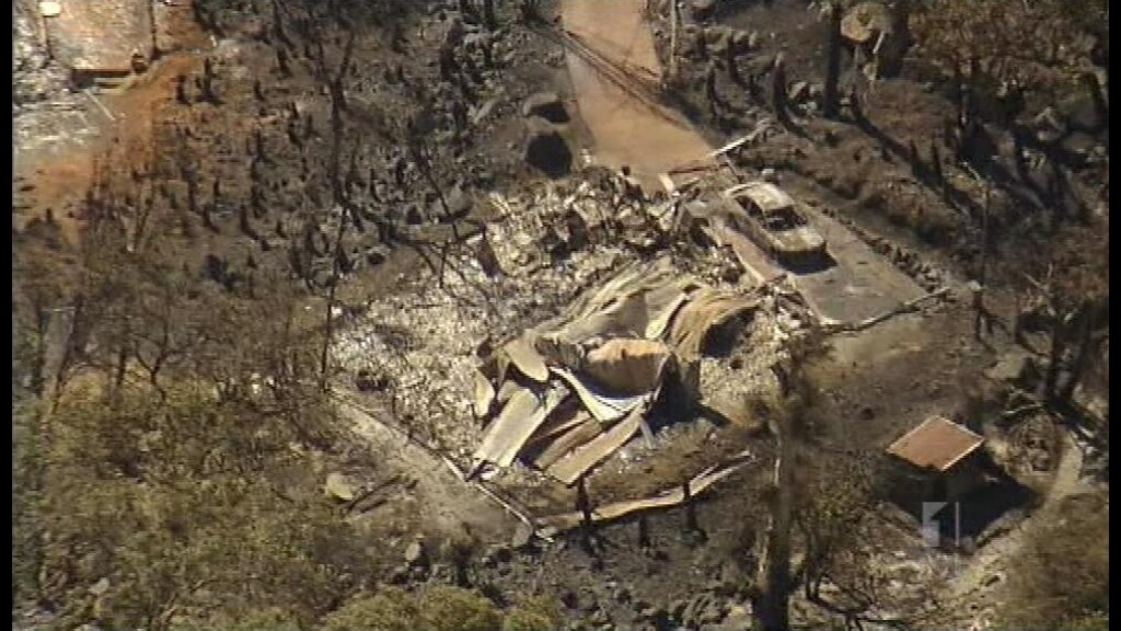 Bushfires destroy Perth homes - ABC News
