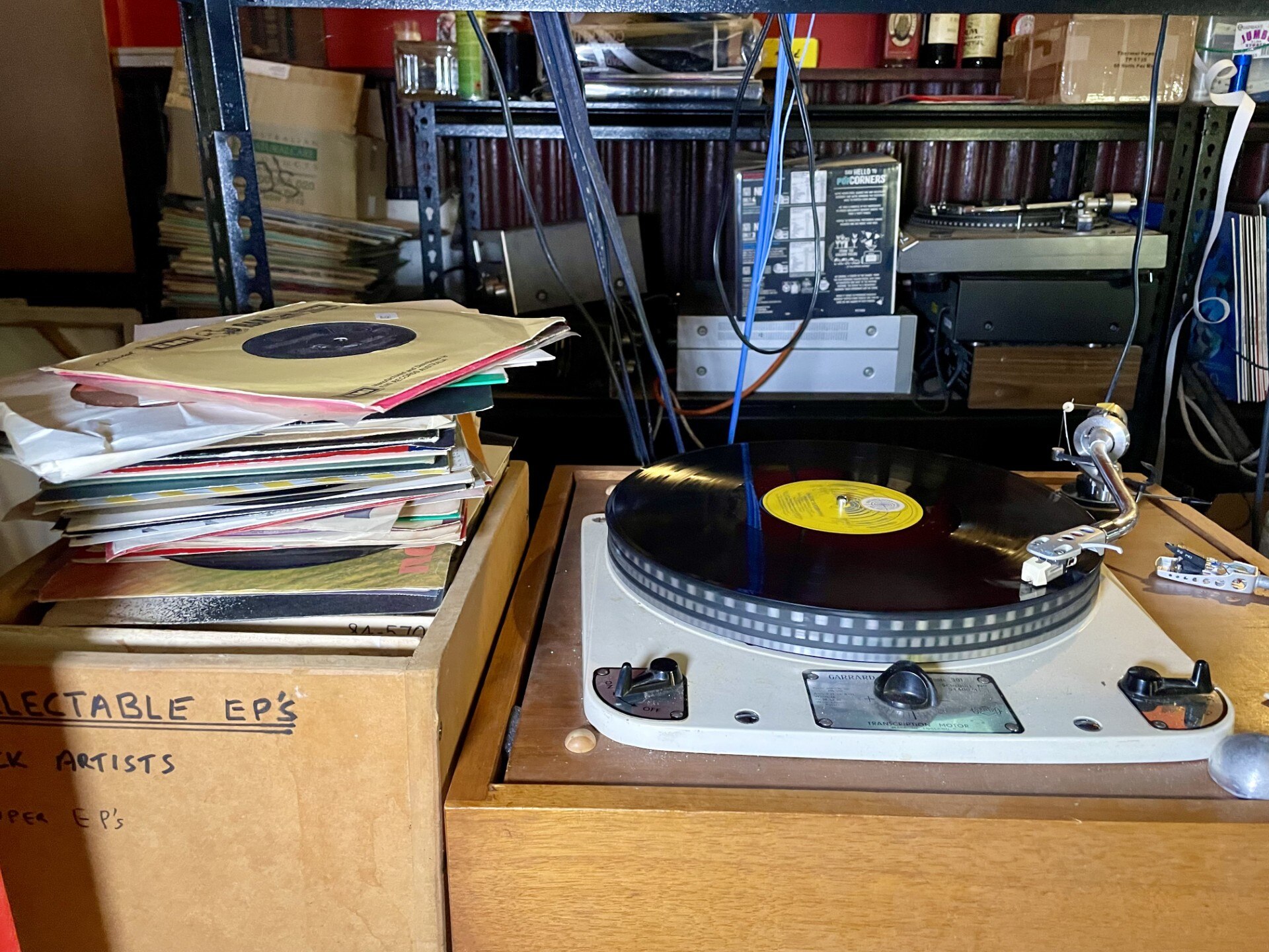 Vinyl addict's 200,000-strong record collection gathered over decades ...