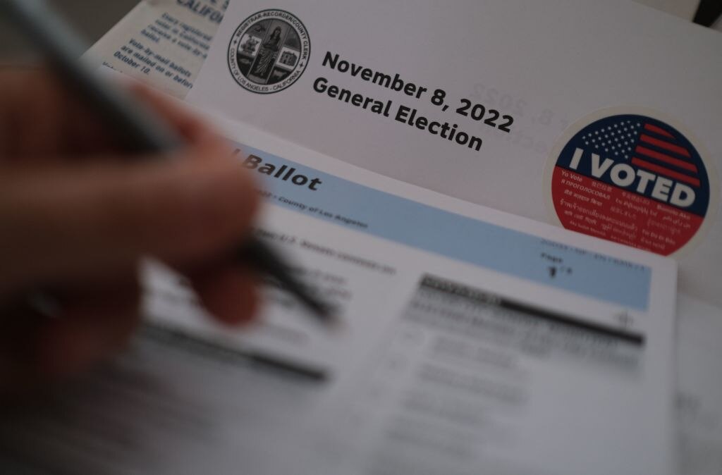 The very expensive US mid-term elections and IR in Denmark - ABC listen