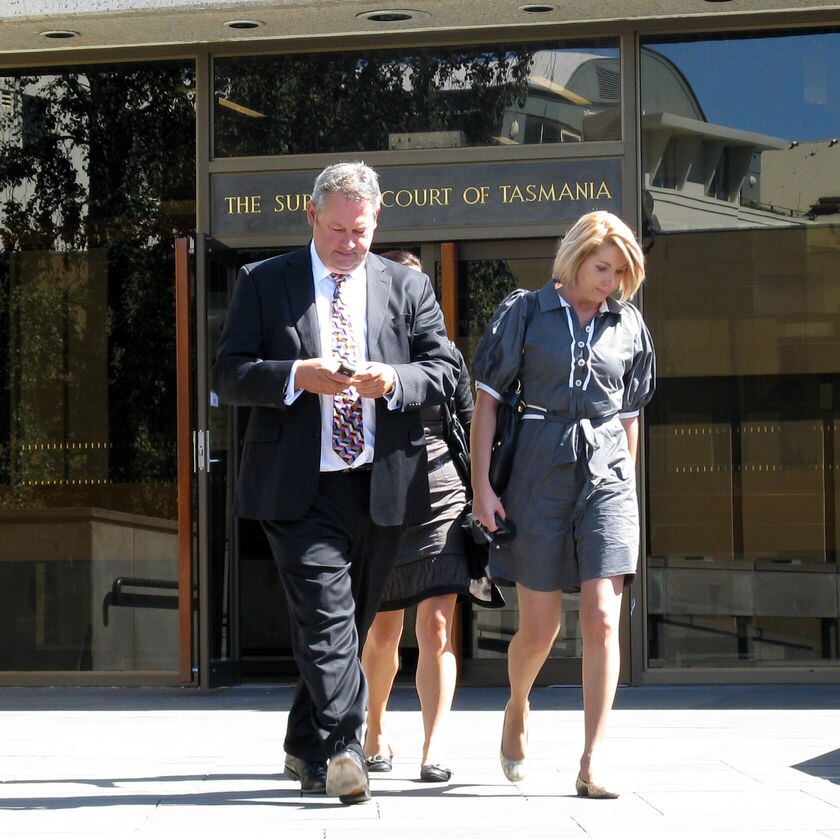 Jury retires in Saxby fraud case - ABC News