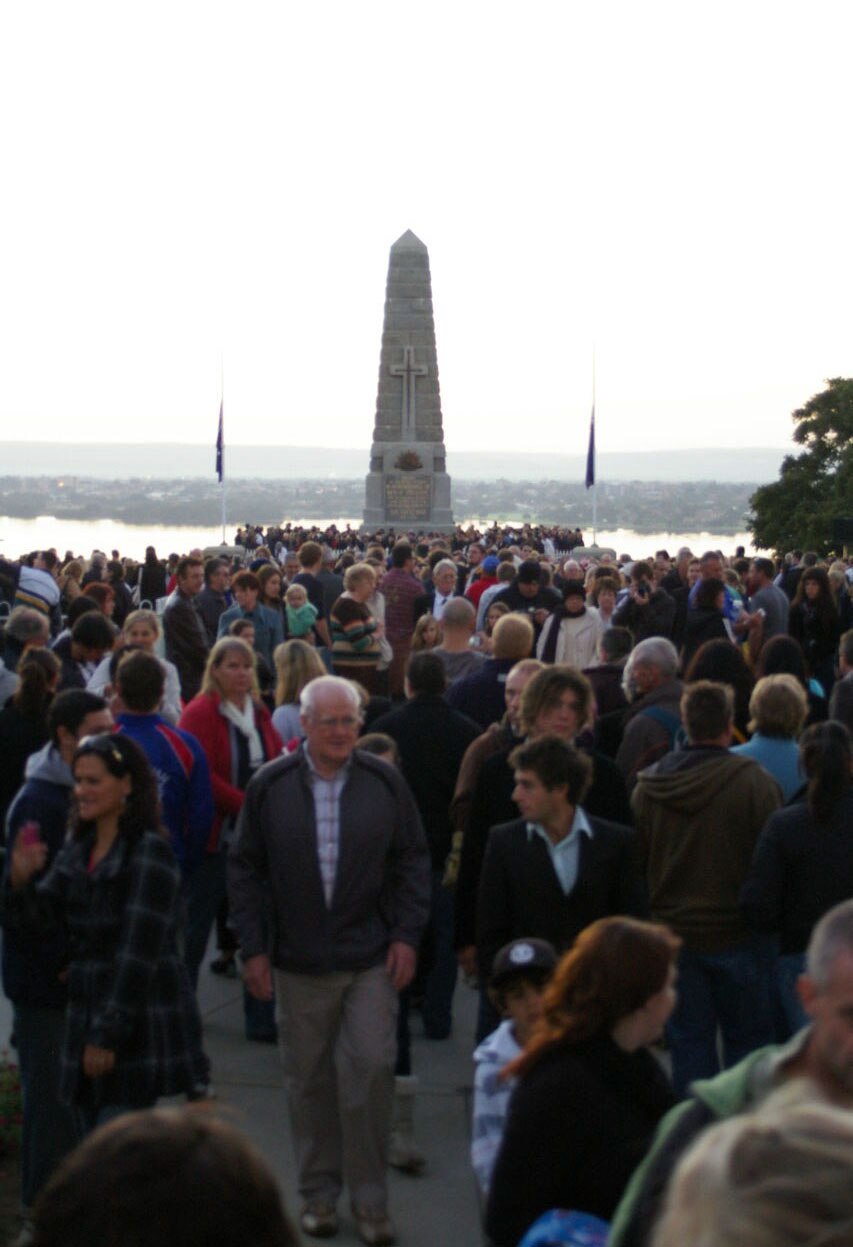 Anzac Day: Perth's Kings Park set to host world's biggest dawn service ...