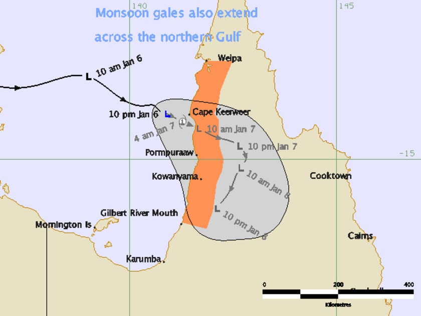 Cyclone warning for Qld coastal communities - ABC News