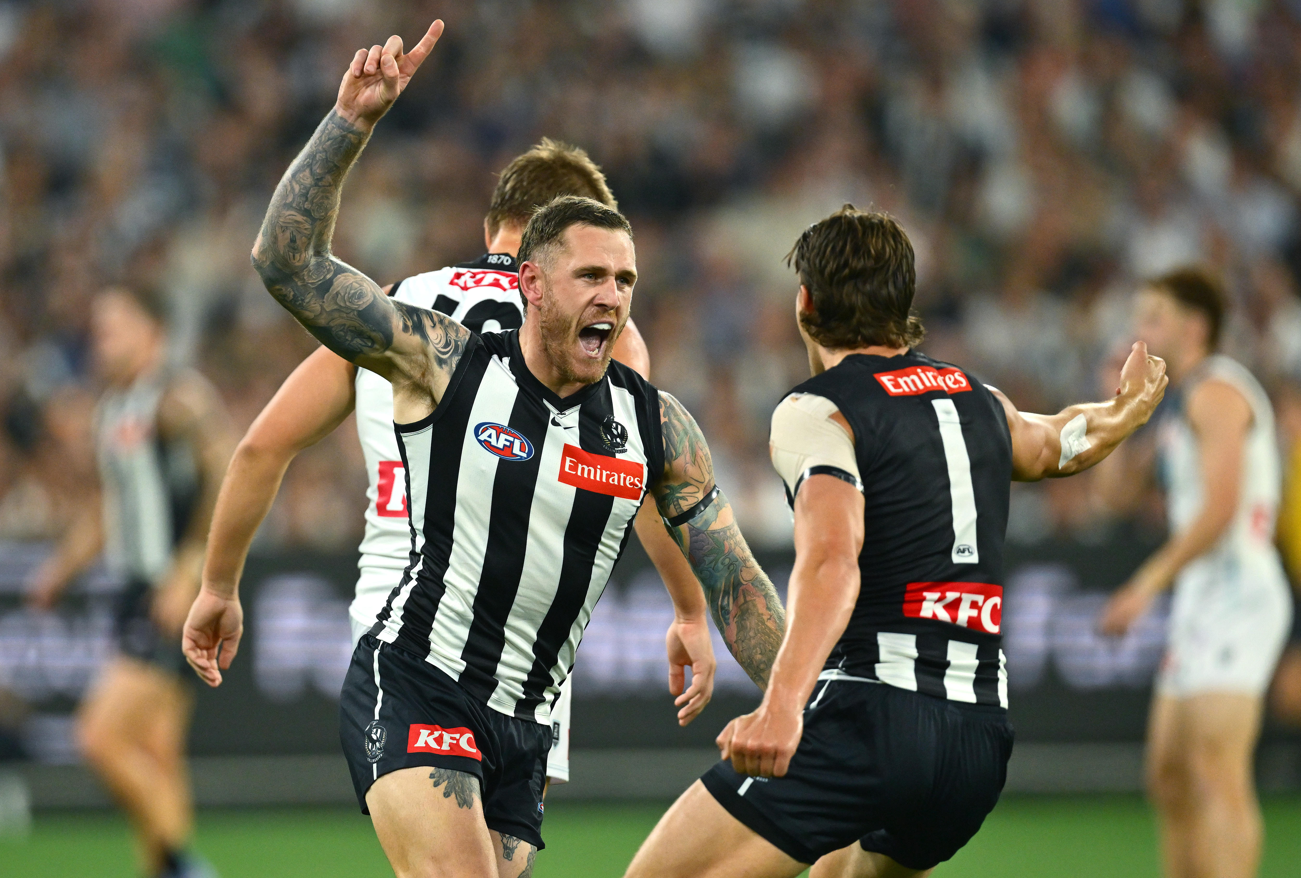 Tony Hawk hails Aussie skateboarder Arisa Trew who becomes first woman ...