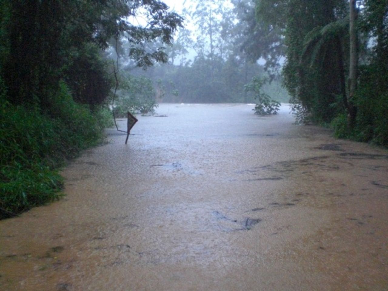 Flood threat eases, but more rain to come - ABC News