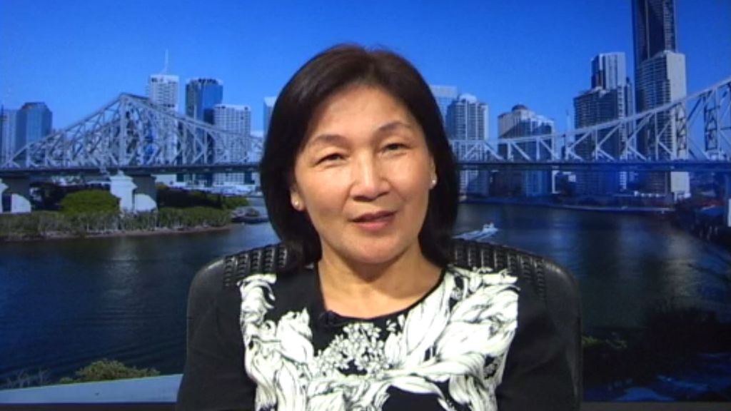 Shuang Liu speaks on life in Mao's China - ABC News