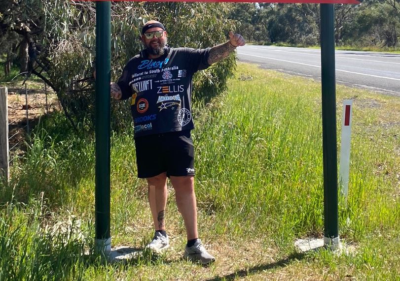 Man walking over 600kms Ballarat to Adelaide for men's mental health ...