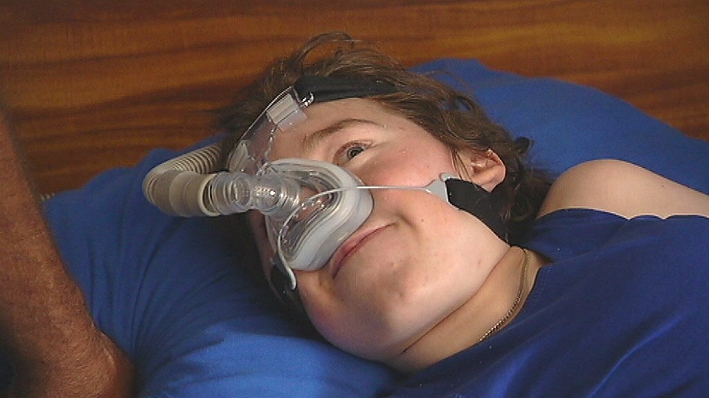 Blackouts worry Adelaide family of teenager reliant on machine for ...