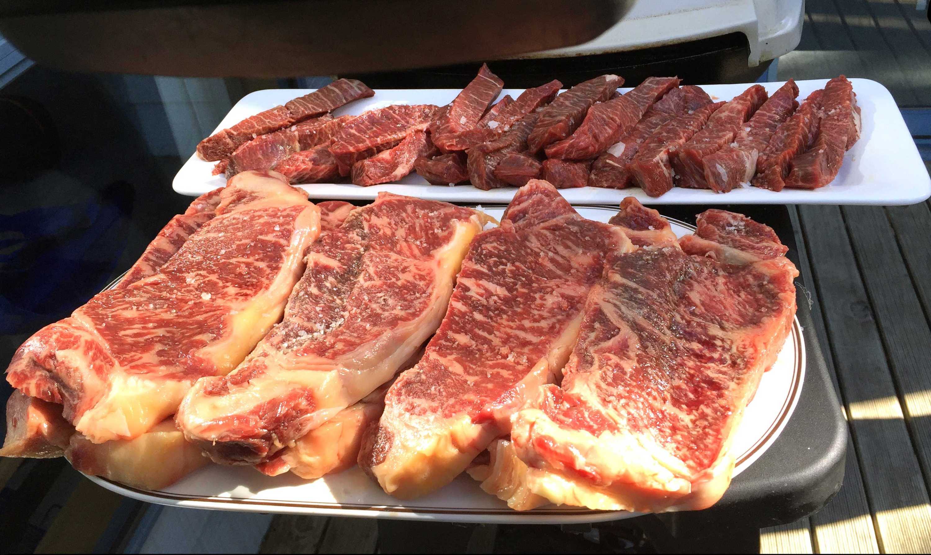 Red meat and sausages may not cause cancer, according to controversial ...