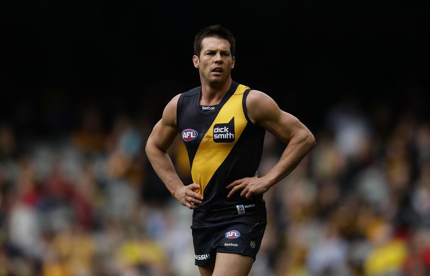 Cousins to play footy again - ABC News